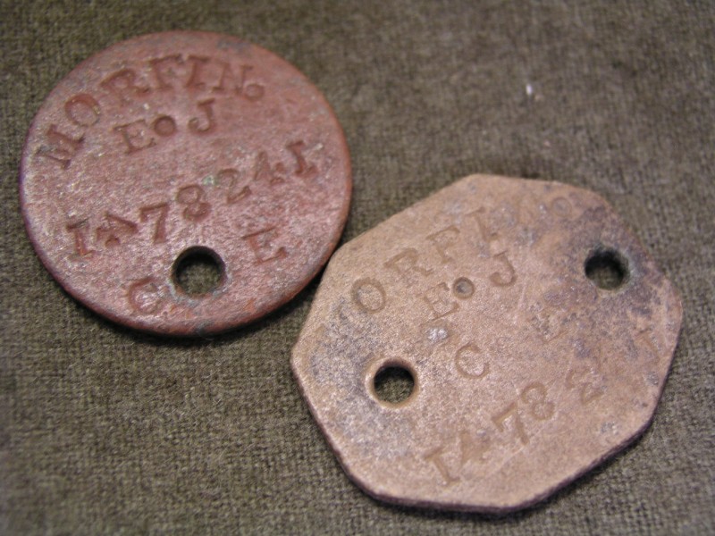 War Department Militaria An Original Set Of WWII British Army Dog Tags
