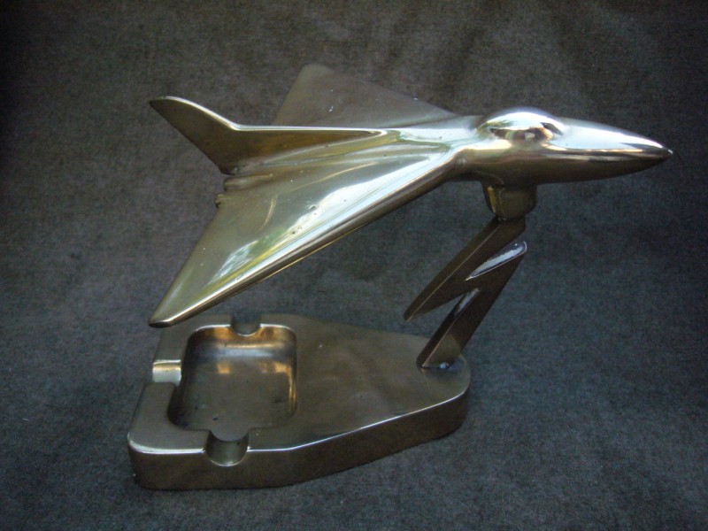 War Department Militaria | Superb RAF Vulcan Bomber Desk Ornament